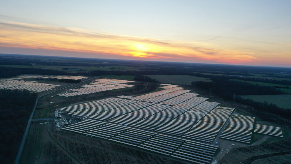renewable energy solutions 01 - Discovery, a GIS company